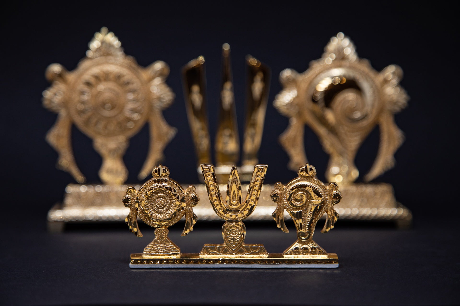 Standing Vaishnava Symbols